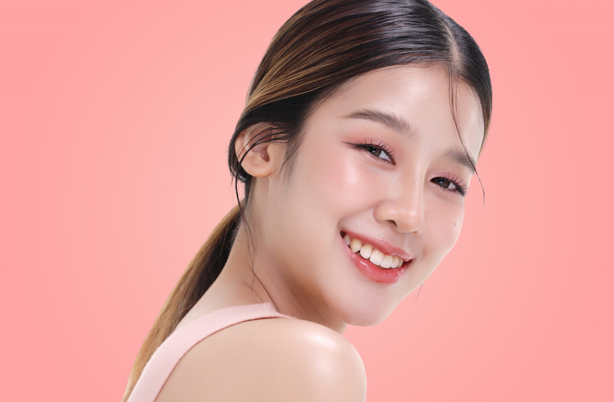 ประโยชน์ของการยิ้ม มีข้อดีอะไรบ้าง ที่ควรยิ้มทุกวัน