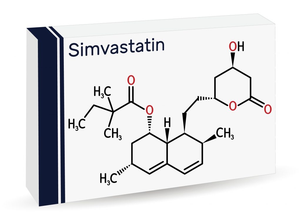 Simvastatin (ซิมวาสแตติน) สรรพคุณ ข้อบ่งใช้ ผลข้างเคียง