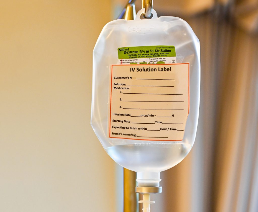 Dextrose (เดกซ์โทรส) สรรพคุณทางยา ข้อบ่งใช้ ผลข้างเคียง